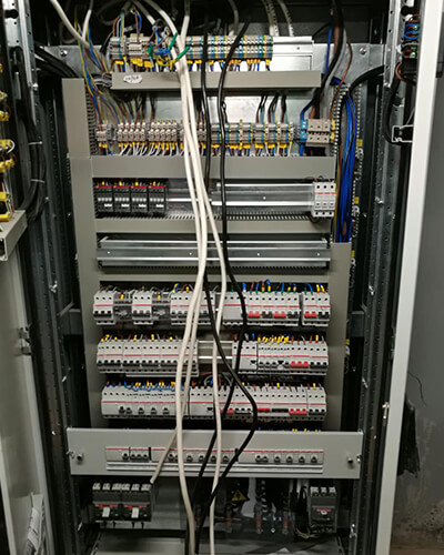 GALLERY ΤΟΠΟΘΕΤΗΣΗ ΗΛΕΚΤΡΟΛΟΓΙΚΟΥ ΠΙΝΑΚΑ - ΚΡΕΜΜΥΔΑΣ SERVICE