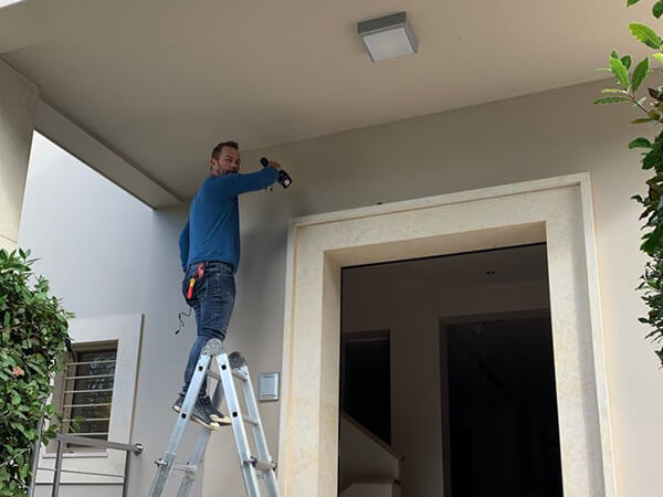 GALLERY ΕΡΓΑΣΙΕΣ ΣΕ ΟΙΚΙΕΣ - ΚΡΕΜΜΥΔΑΣ SERVICE